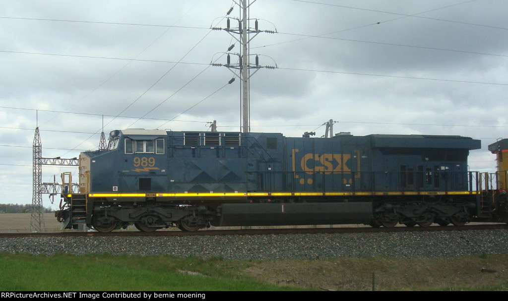 CSX 989